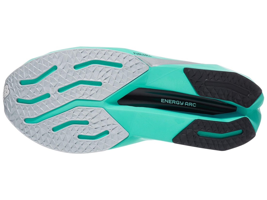 New Balance FuelCell SuperComp Trainer v3 Shoe Review | Running Warehouse