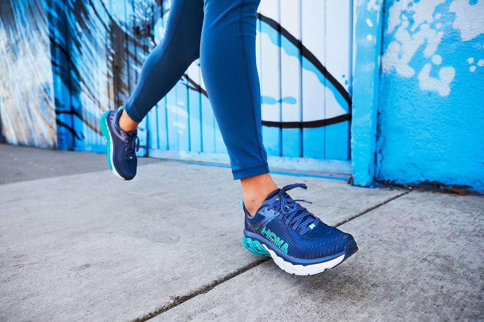 How to Identify if You Need a Wide Width Shoe | Running Warehouse